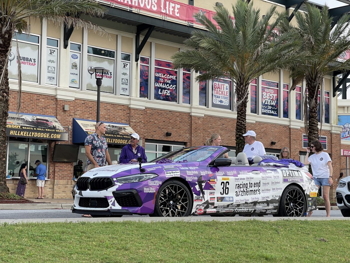 Alzheimer's Nonprofit Uses Race Cars to Raise Funds, Honor Patients